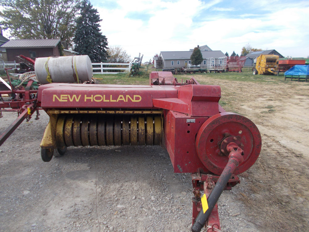 Square Baler (New Holland 273)