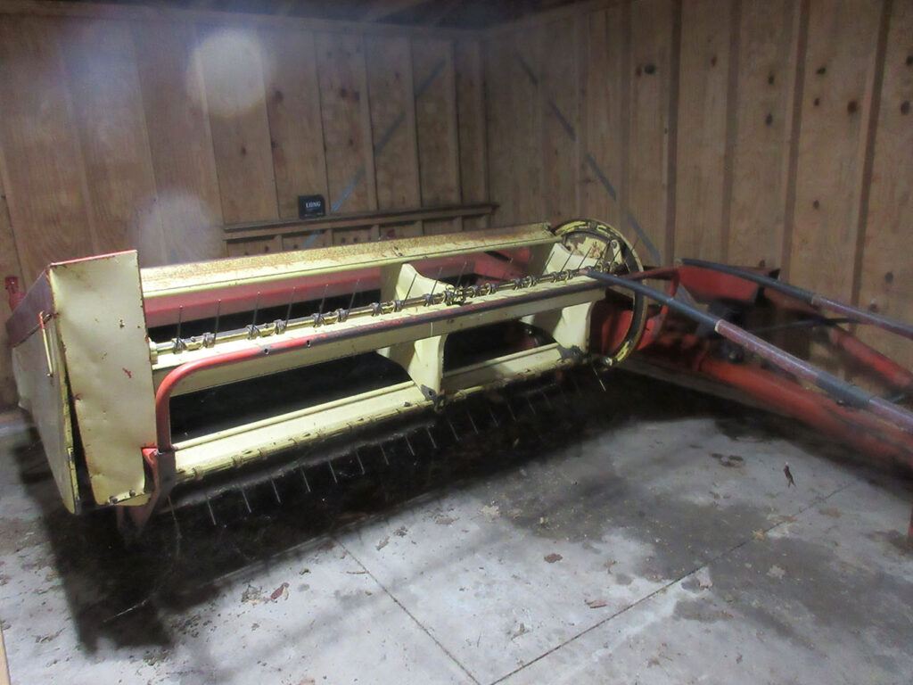 Haybine (New Holland 477)