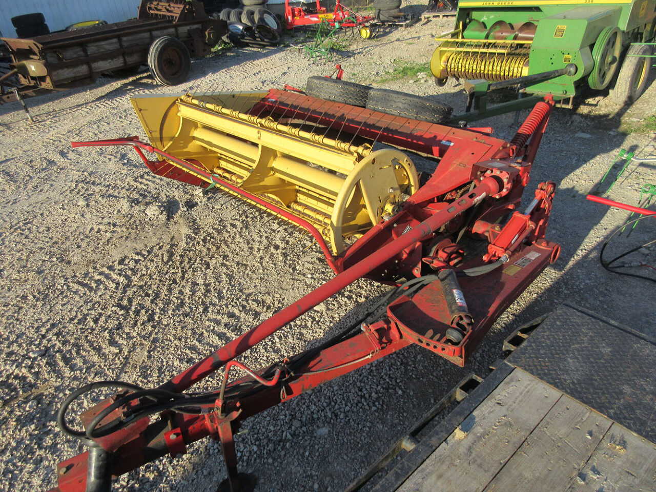 Haybine (New Holland 472)